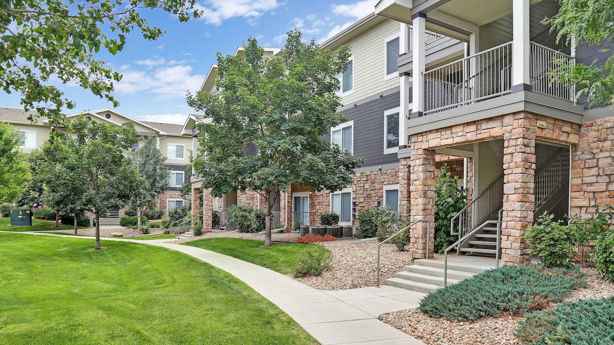 Hamilton Zanze Announces Sale of Platte View Landing - The Multifamily ...
